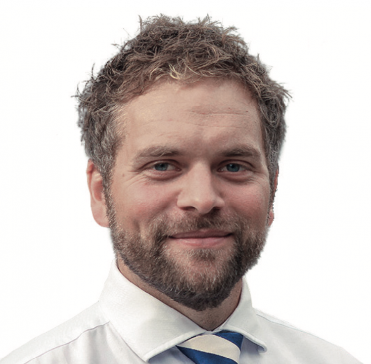 Nathan long, Hargreaves Lansdown - Corporate Adviser